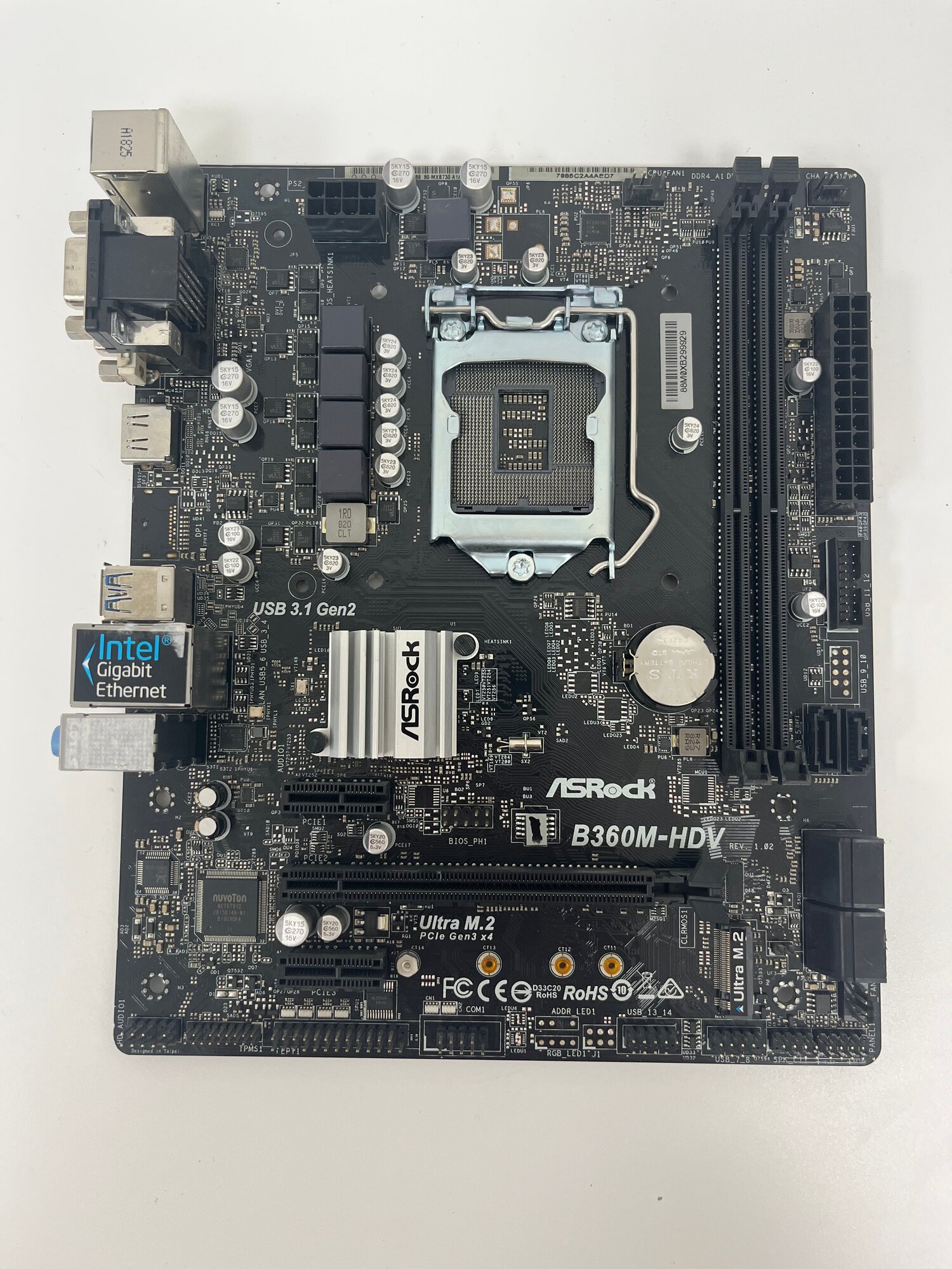 Материнская плата ASRock B360M-HDV с сокетом LGA1151-v2, Она оснащена сокетом LGA 1151-v2