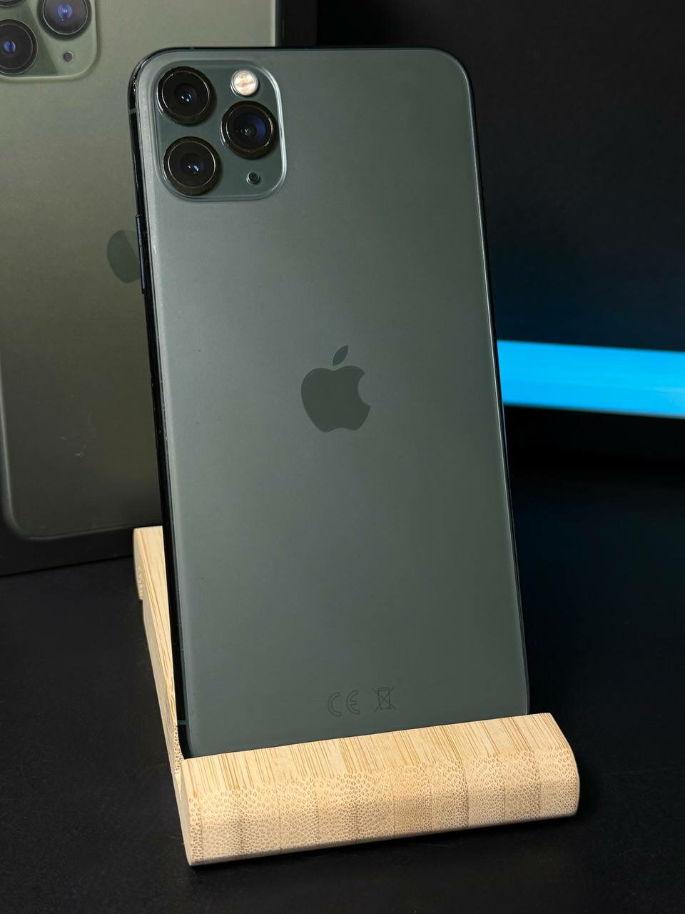 Смартфон Apple iPhone 11 Pro Max, 512 ГБ, nano-SIM + eSIM, зеленый