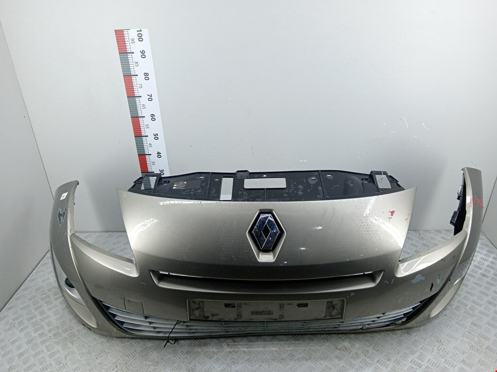 Бампер передний Renault Scenic 3 620229199R арт. 2044030