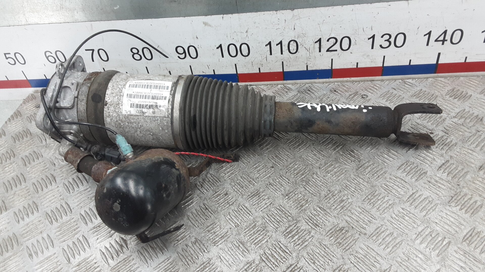 Стойка задняя левая AUDI A8 D3, Номер 4E0616001F