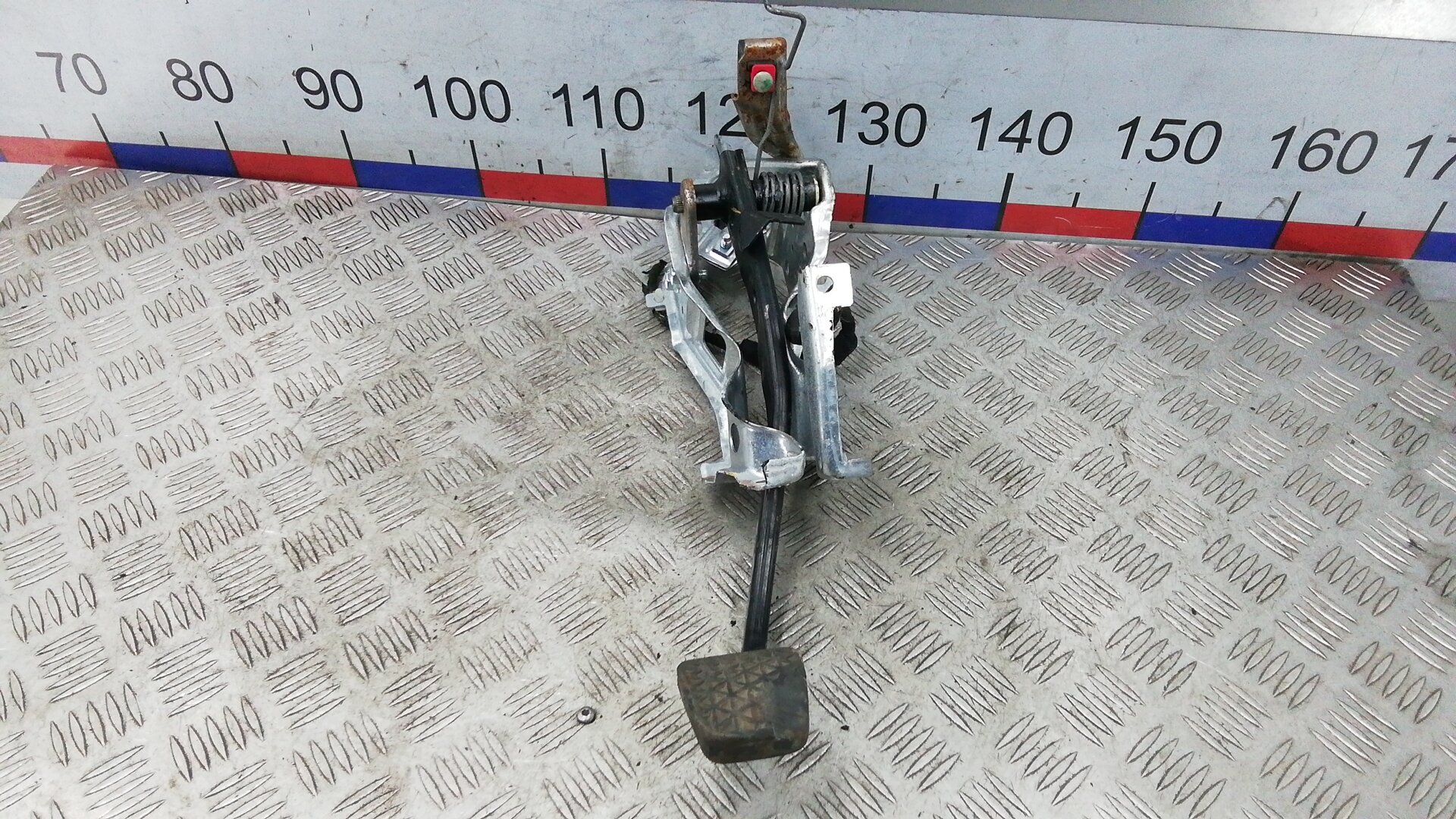 Педаль тормоза OPEL ZAFIRA B