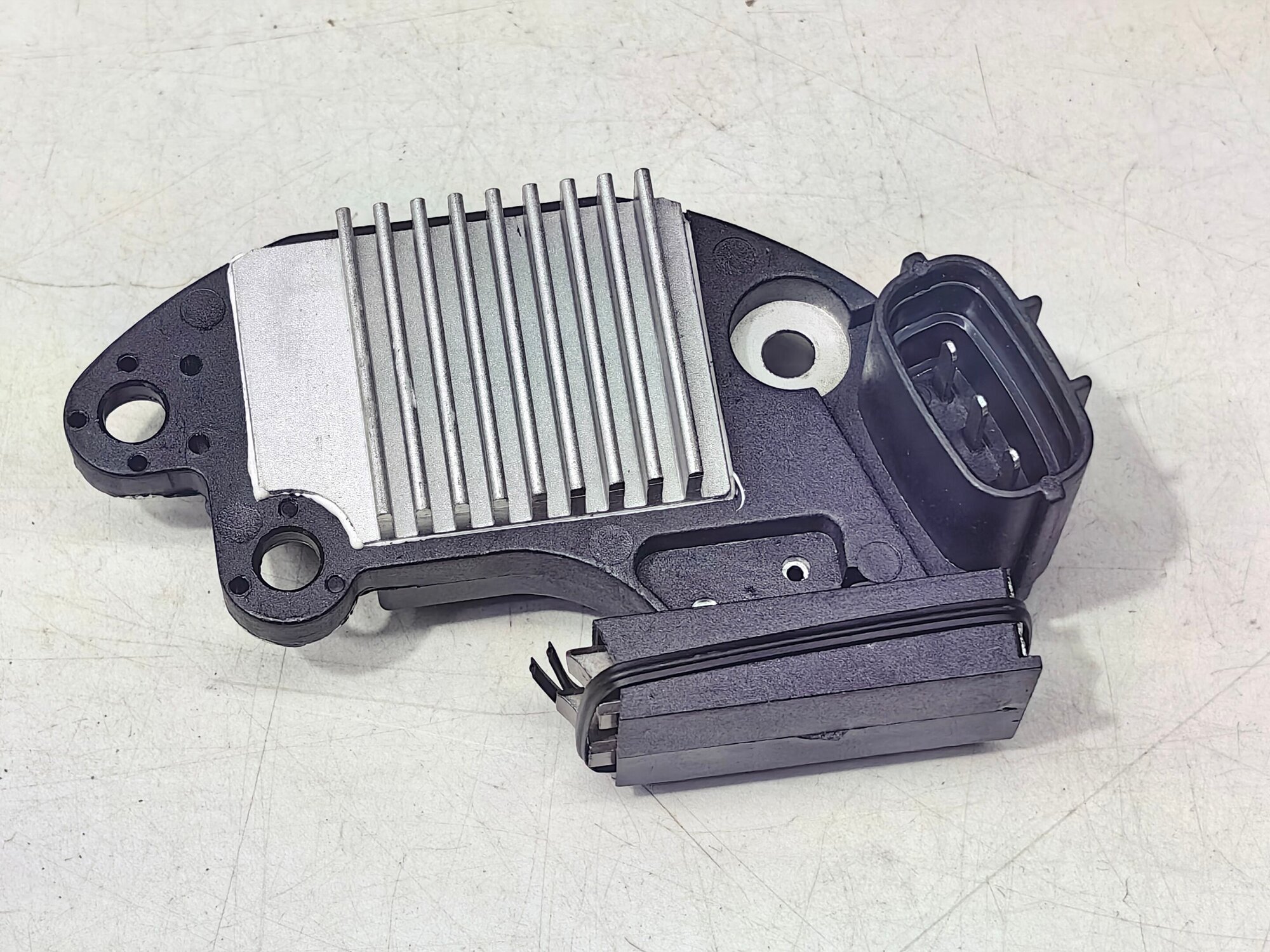 Реле генератора TT Geely MK Cross [1.5 16V 5MT хетчбэк]