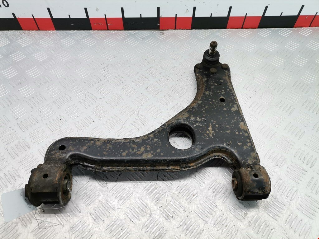 Рычаг передний левый Opel Astra H 24454477 арт. 1577709