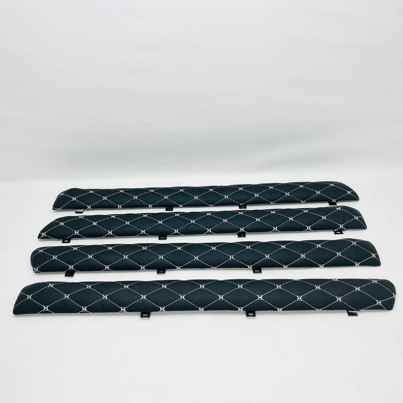 Накладки на двери / батоны Жигули / ВАЗ 2106 (мягкие, пластик, белая строчка)