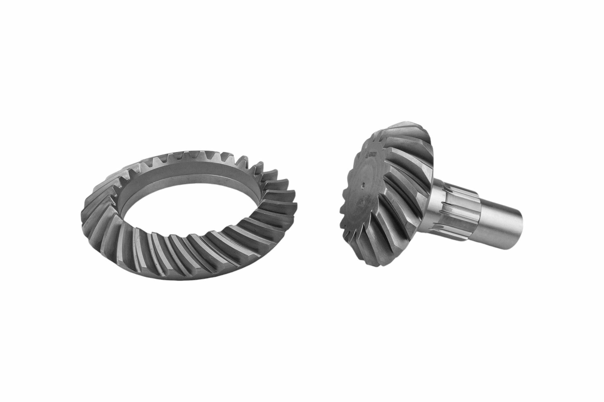 Главная пара редуктора среднего моста i5.73, z28/17, 8 шлицов (AZ9004320251)