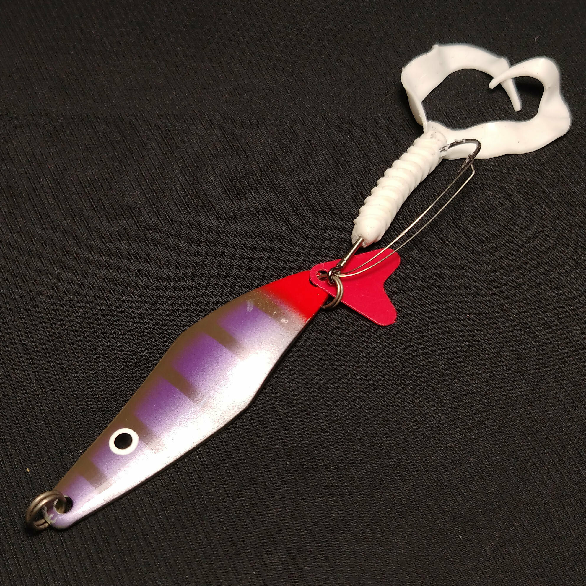 Блесна супер незацепляйка Playfishing сава Прохоровка 79мм 24гр цвет 07