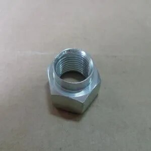 Гайка передней ступицы (поворотного кулака) М 24 х 1.5 ГАЗ-3110.3302 нового образца (под забой)