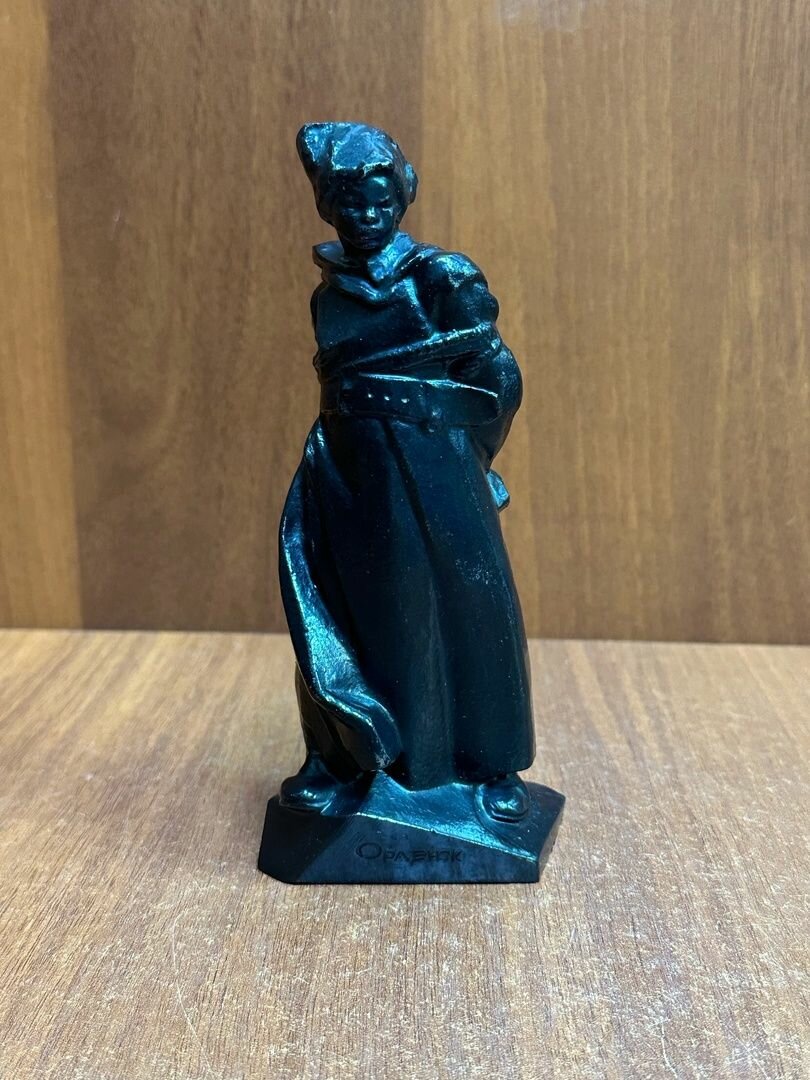 Статуэтка Орлёнок 1987 год чугун Касли Высота 17.5 см 1 кг! Редкая!