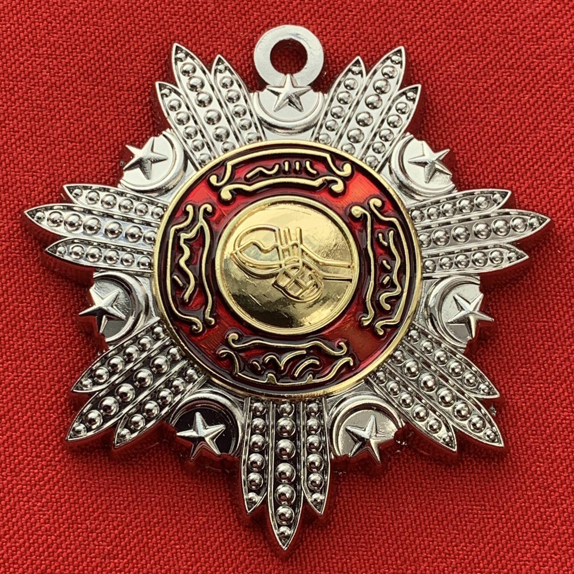 Знак ордена Меджидие , муляж иностранной награды. Размер 47х47 мм.