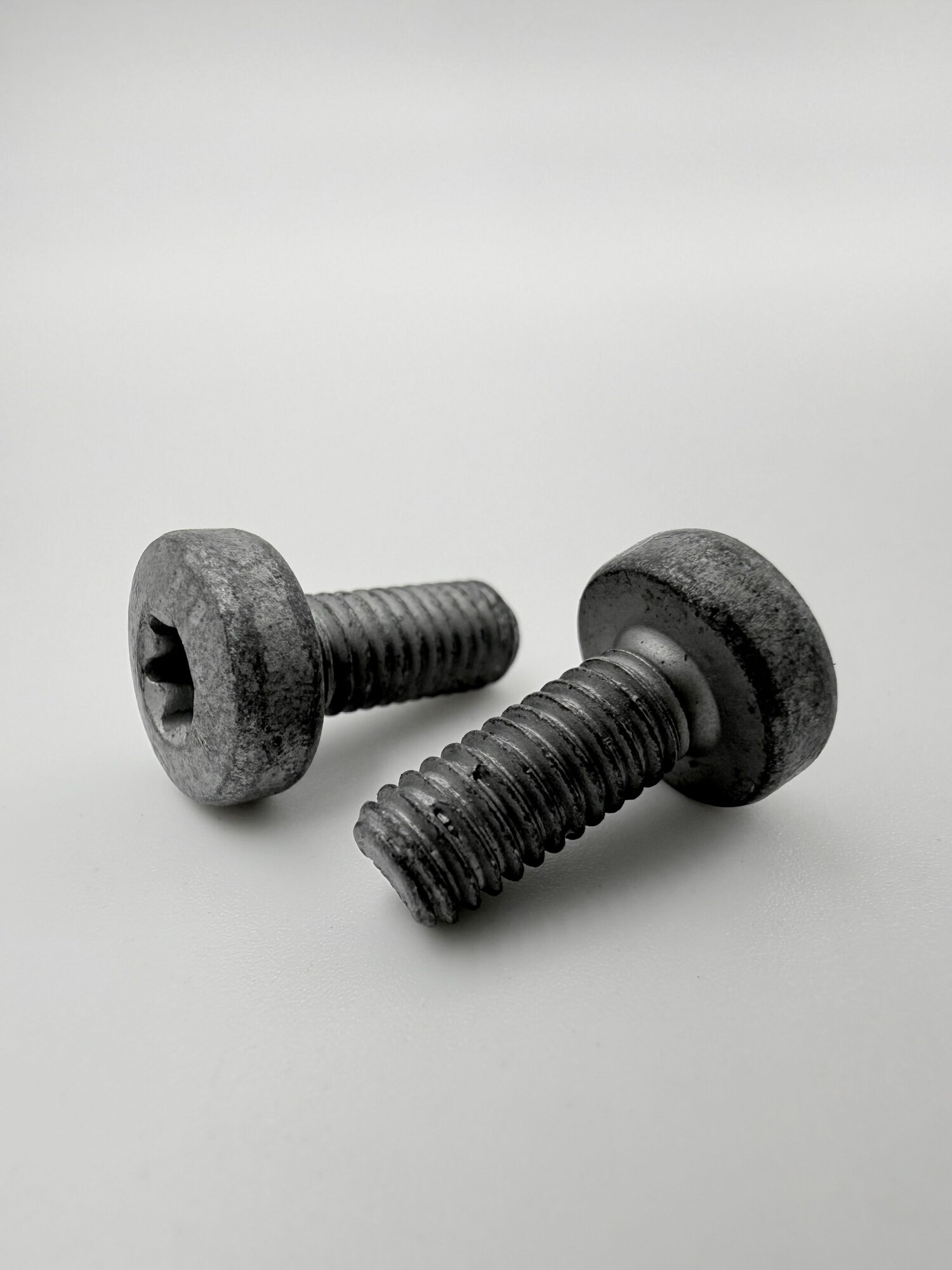 N10405604 Болт М6х14 VAG оригинал Torx T30, винт с полукруглой головкой