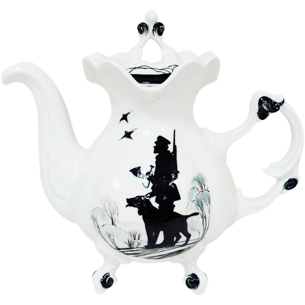 Фарфоровый заварочный чайник ручной работы "По следам охотника", цветная гжель