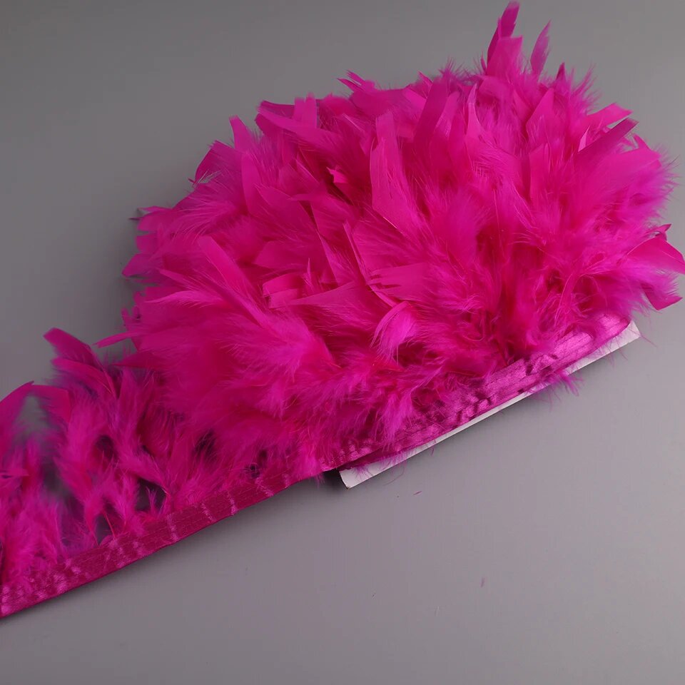 Розовая лента из перьев, 10 метров, hot pink
