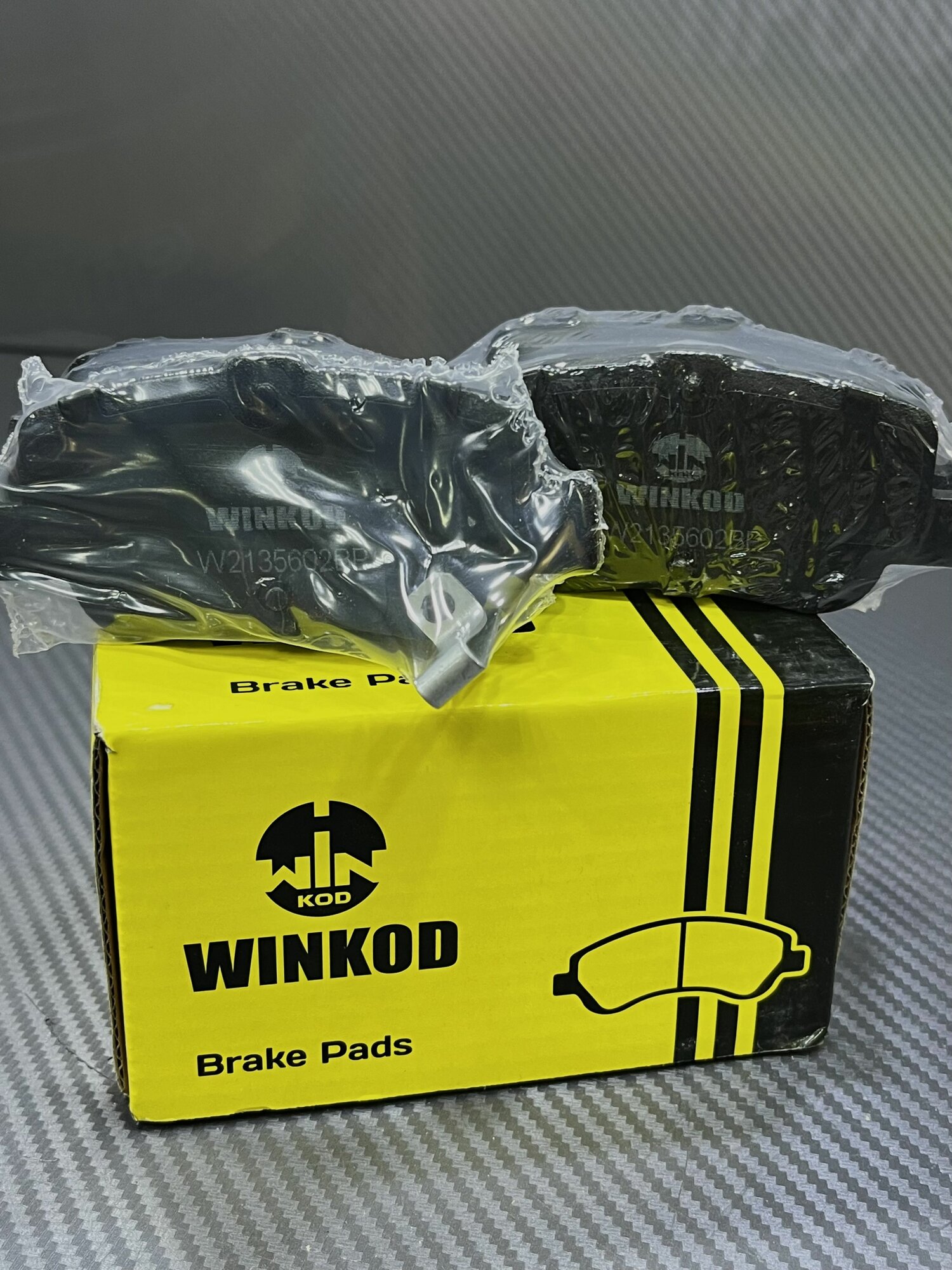 Колодки тормозные дисковые задние, комплект WINKOD для а/м TOYOTA арт. W2135602BR
