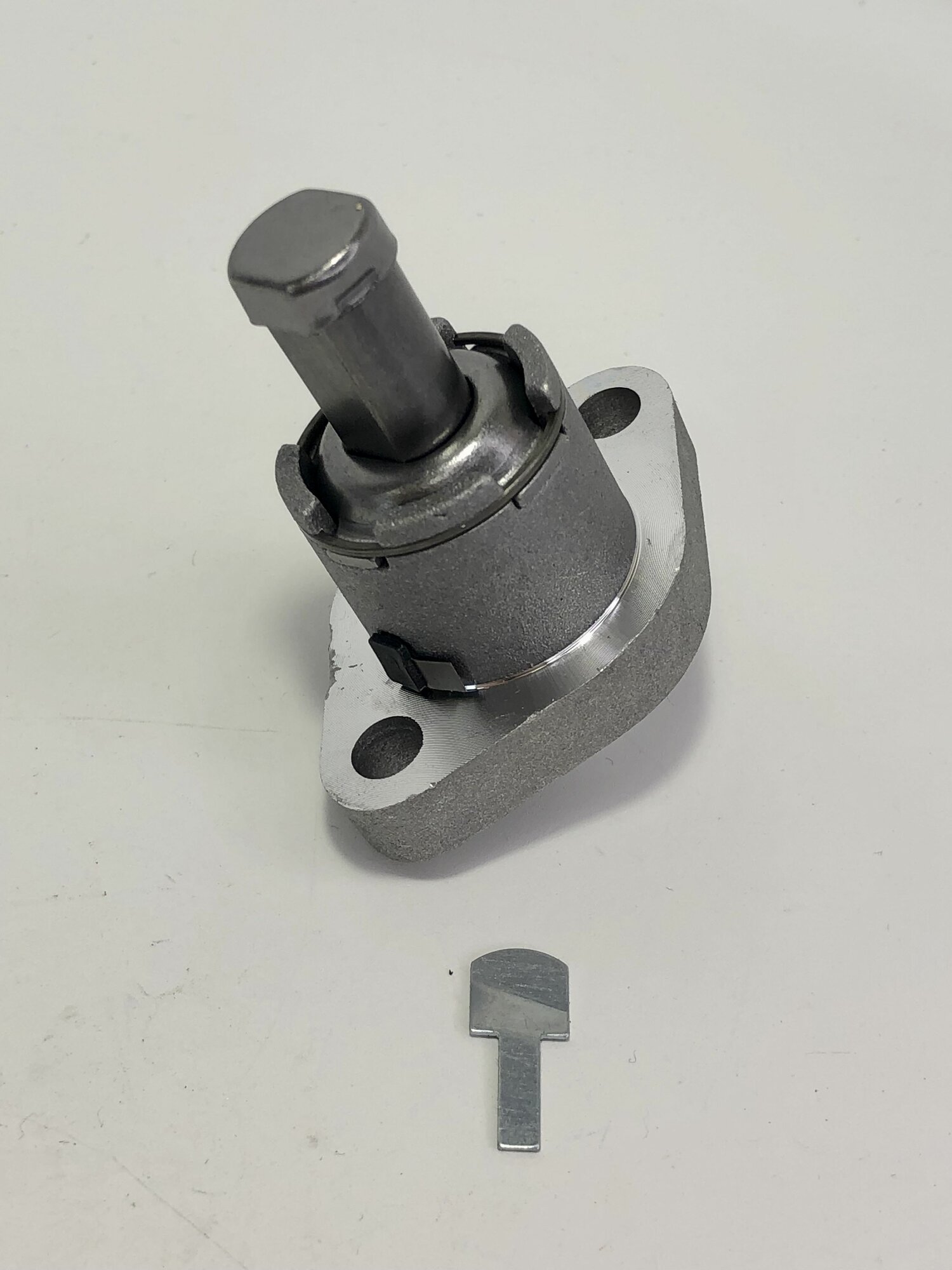 Натяжитель цепи мототехники