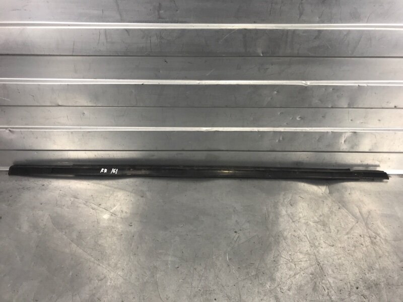 Уплотнитель стекла двери Chevrolet Lacetti J200 F14D3 2004 задн. прав. (б/у) 95979258