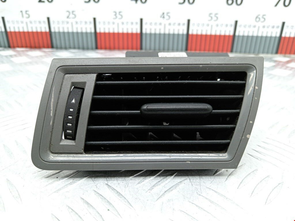 Дефлектор обдува салона Skoda Rapid 1 5JA819701 арт. 1819182