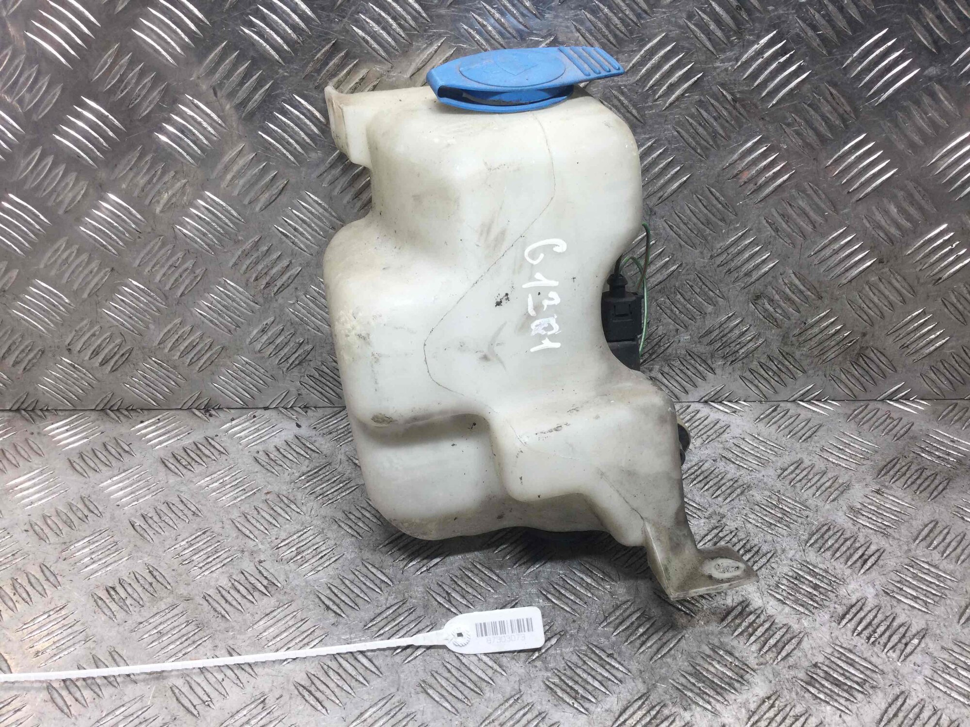 Б/У Бачок омывателя Volkswagen Golf 4 поколение (1997-2004) 2002 г.