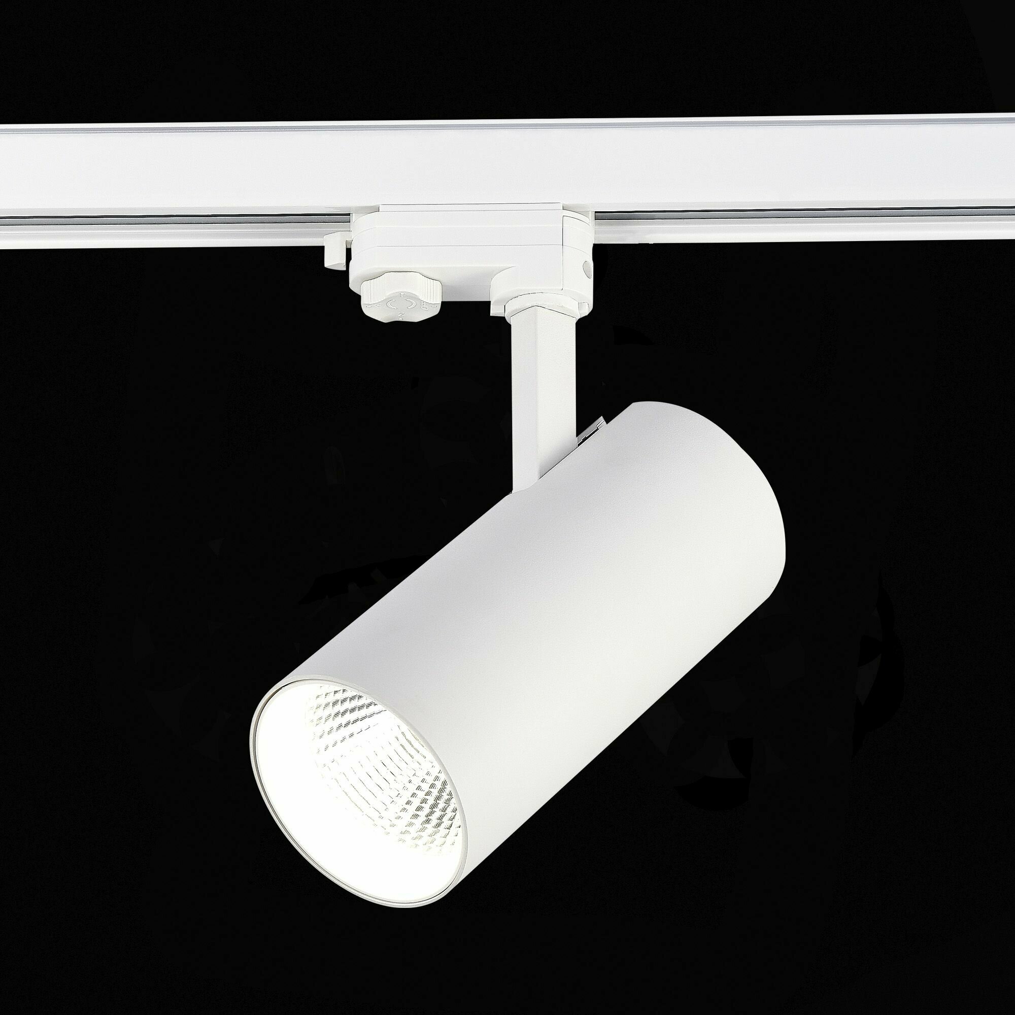 Светильник трек. Белый LED 1*40W 3000K 3 200Lm Ra>90 38 IP20 L190xW85xH265 165-265V ST661.536.40. L