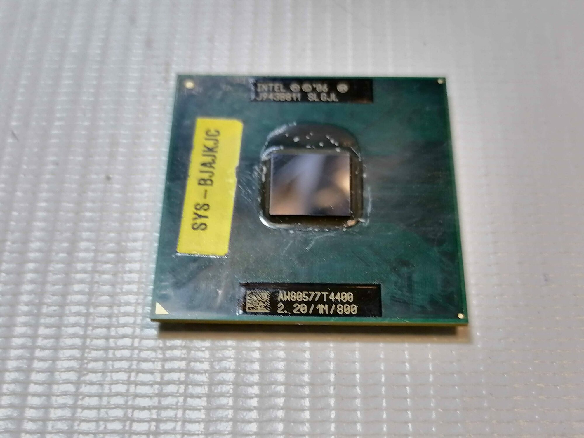Процессор Intel Pentium T4400