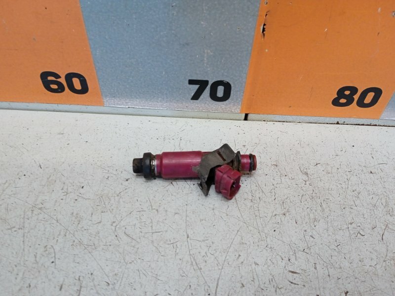 Б/У Мазда 3 БК, Аксела Форсунка топливная Mazda Mazda3 2004 BK 254362 MAZDA арт. 1955003310