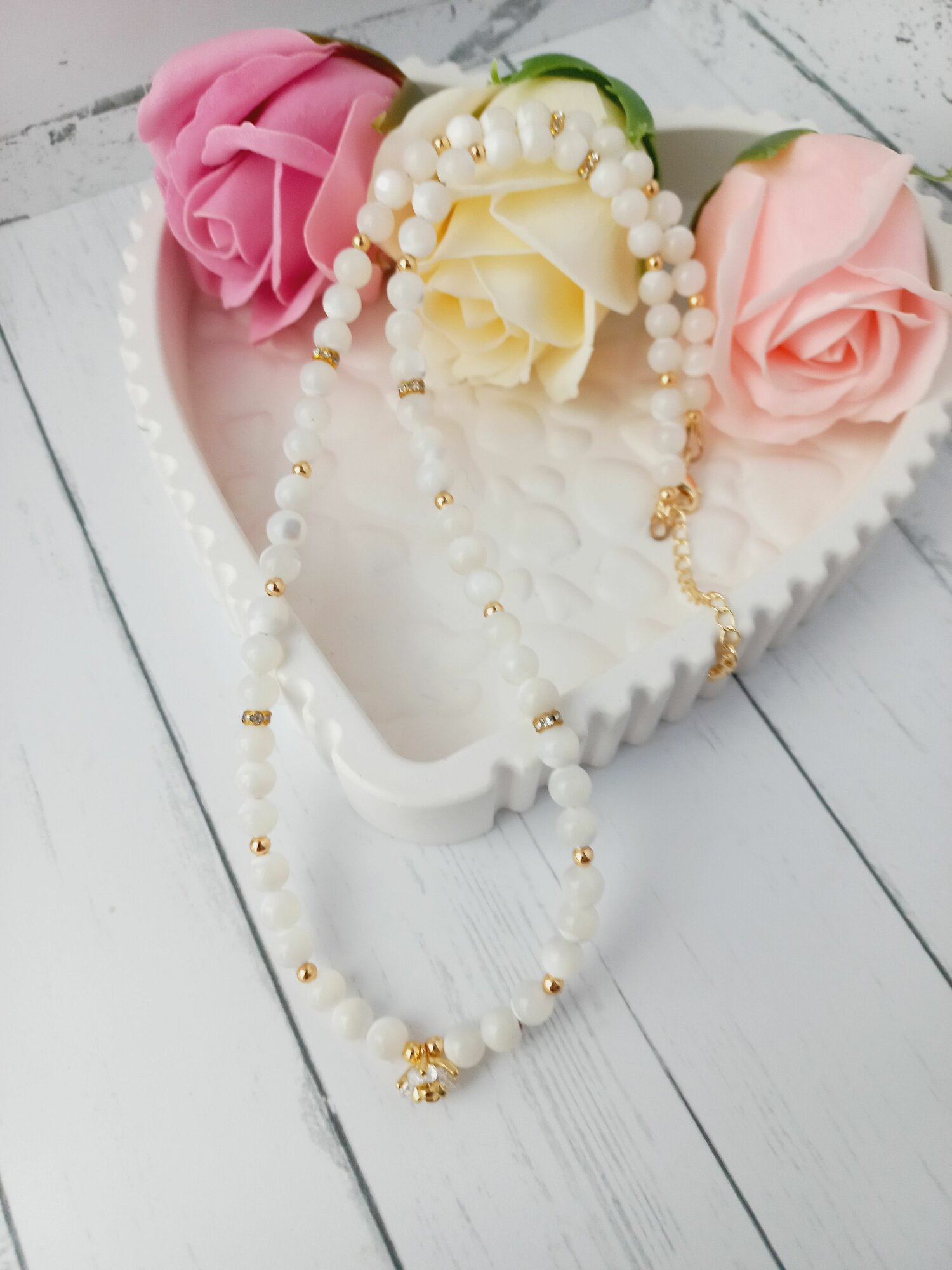 Чокер, перламутр