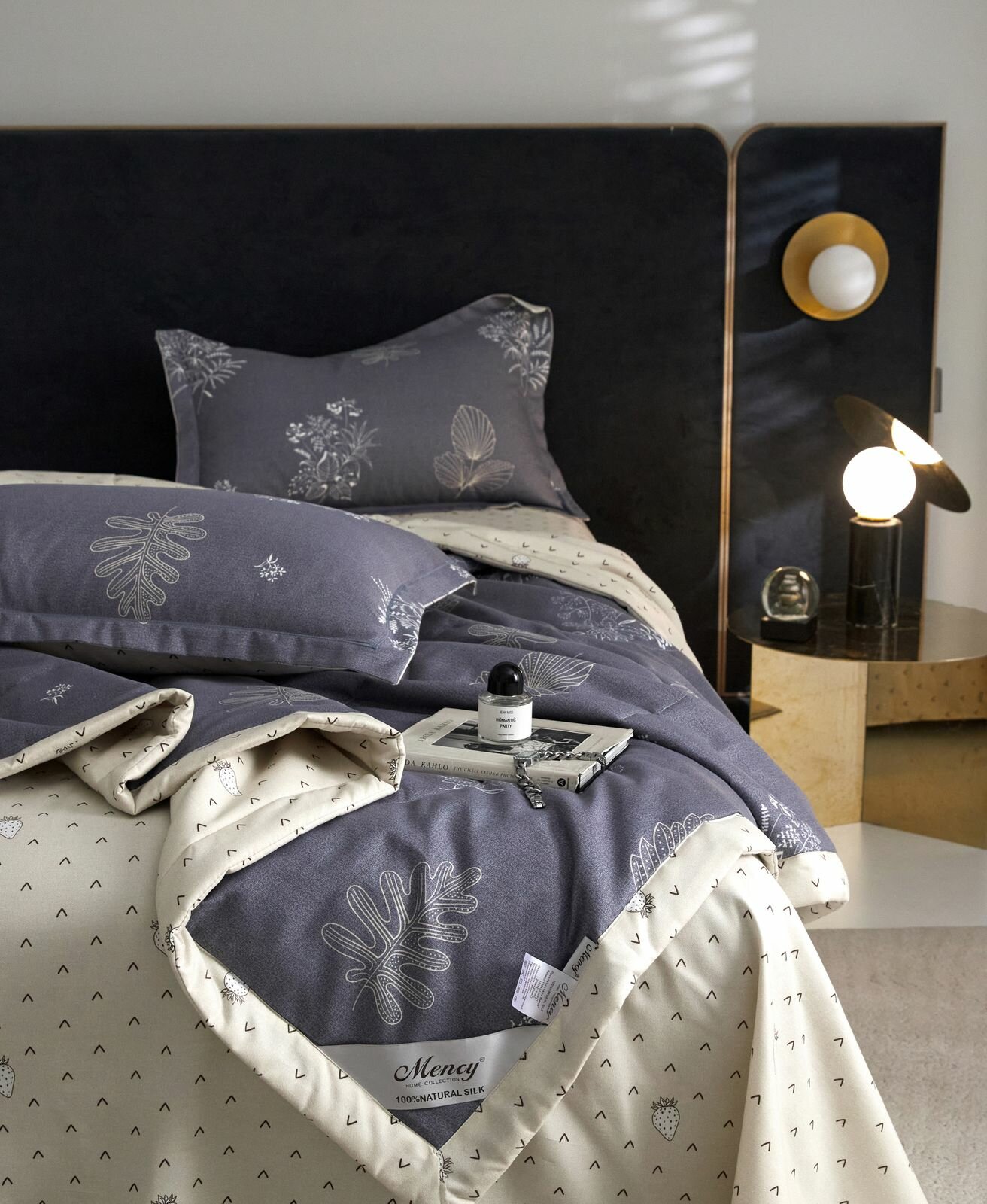 Постельное белье семейное с двумя одеялами Сатин Mency MEN-8