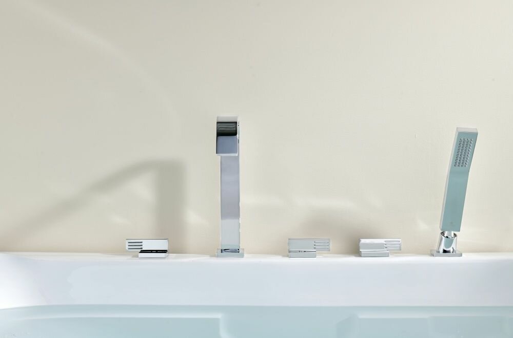 01133 Смеситель на борт ванны (5-отв, хром) GANZER