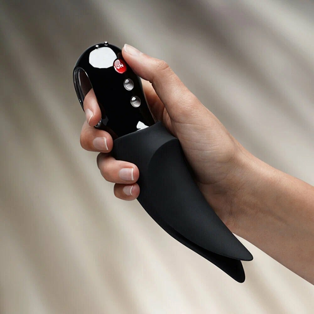 Fun Factory Вибратор силиконовый Volta 18.9 см, black line