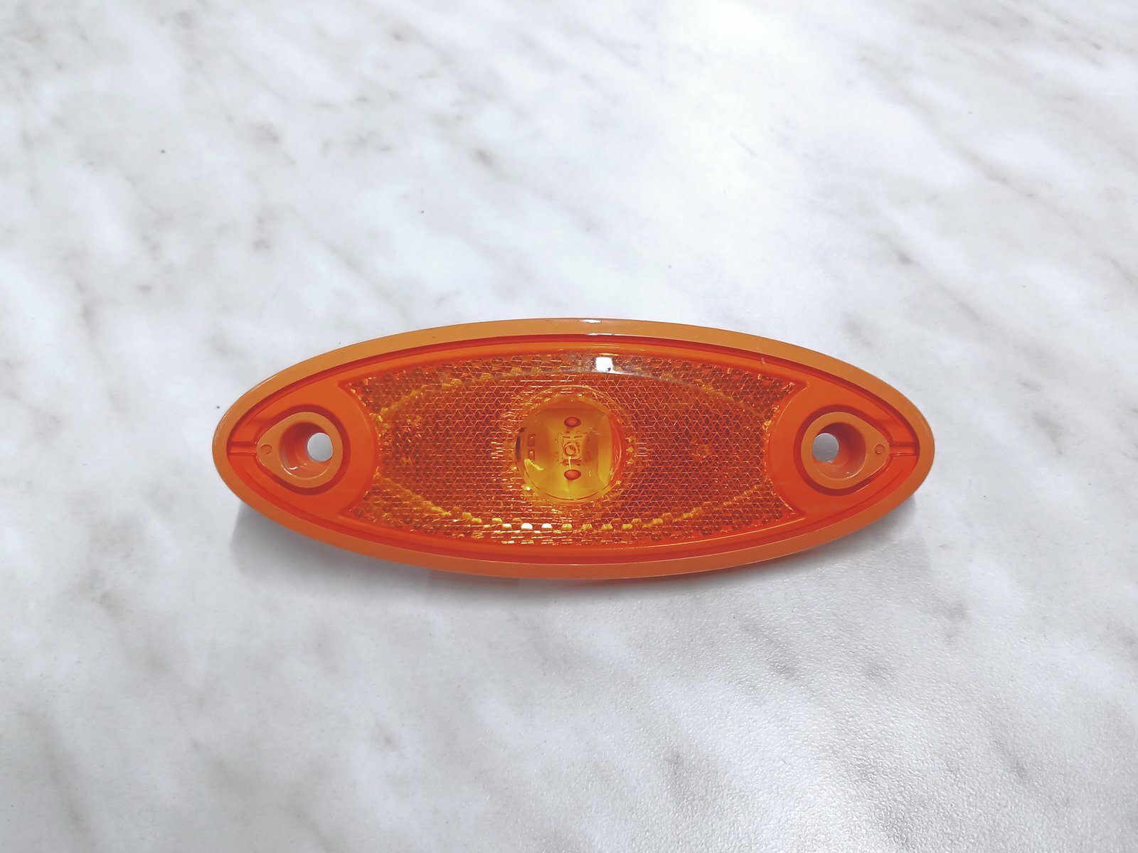 Фонарь боковой габаритный