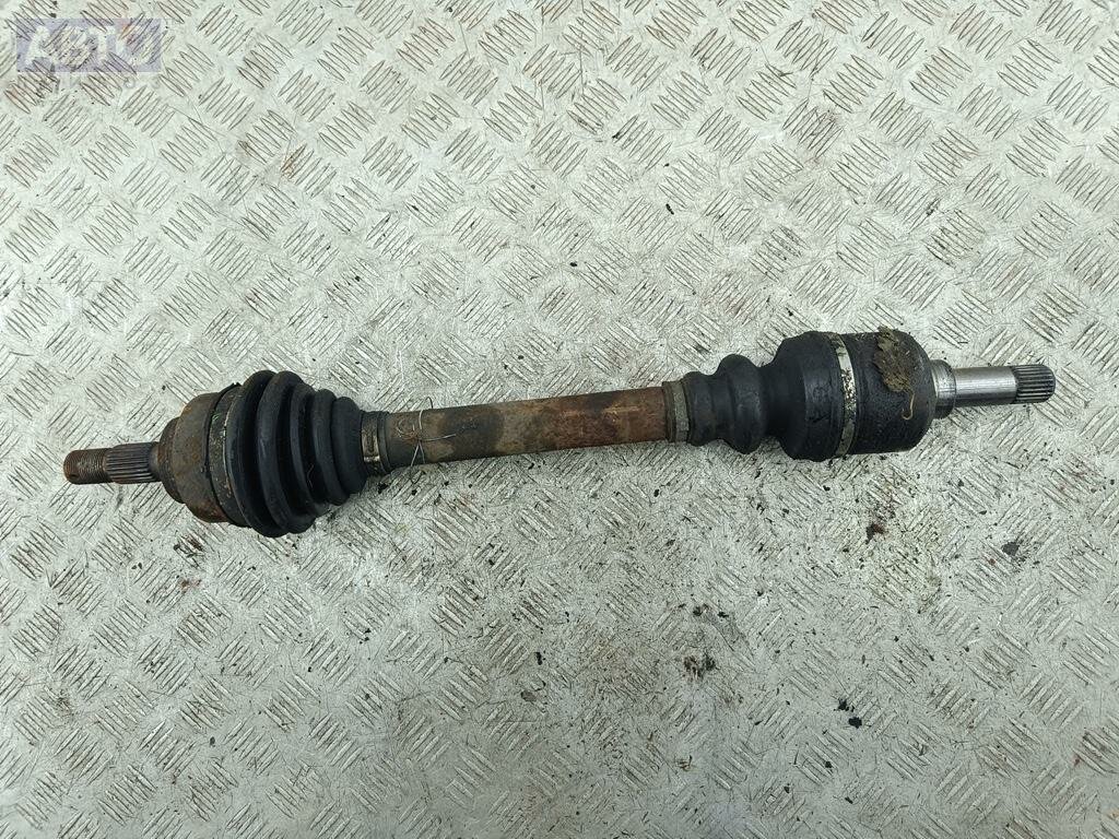 Полуось передняя левая Peugeot 307