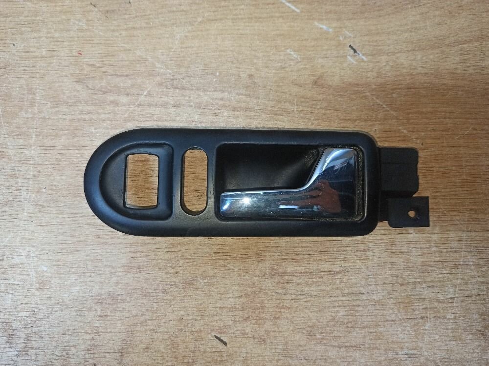 Ручка двери внутренняя Volkswagen Passat B5+