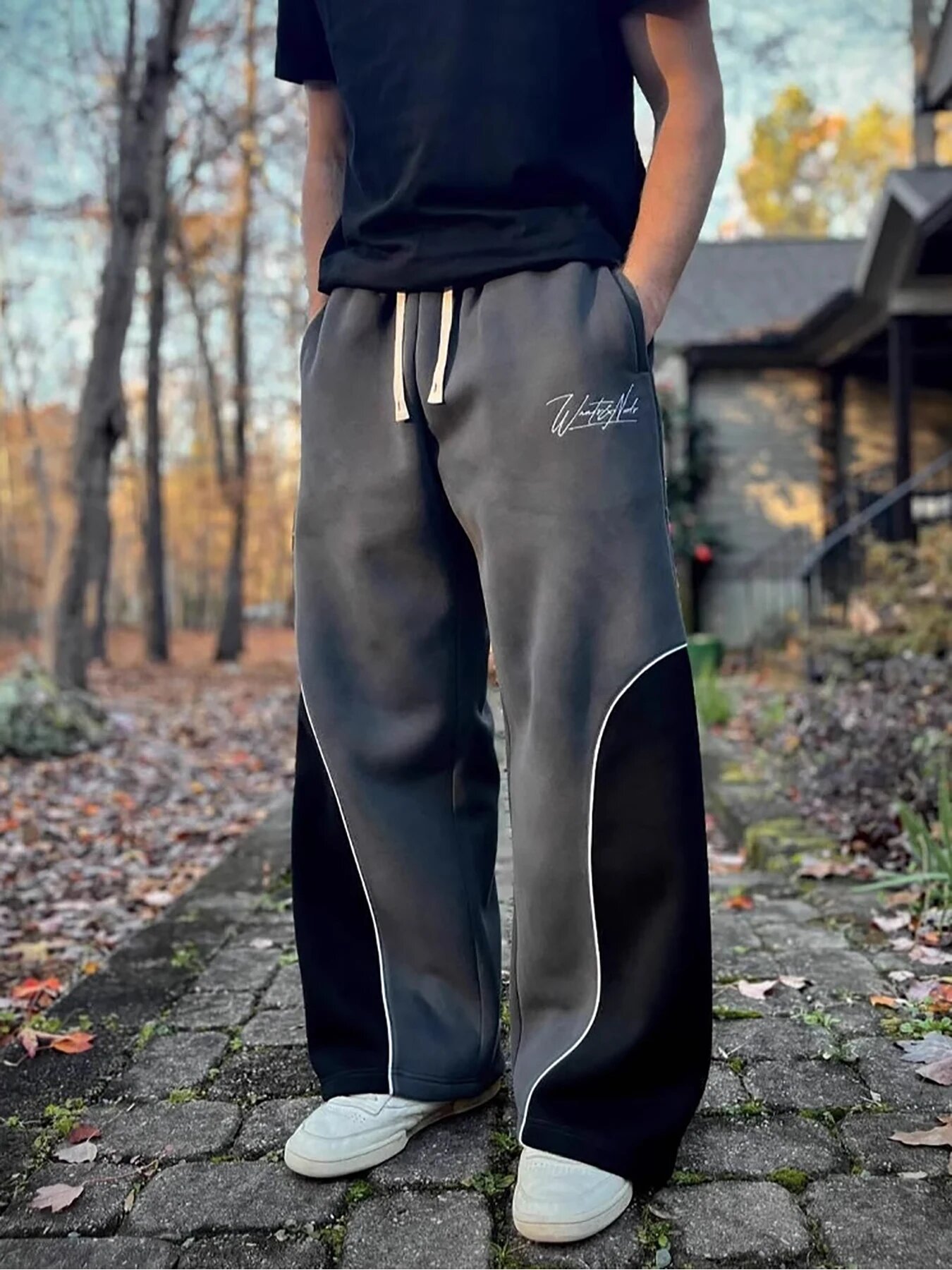 Брюки спортивные