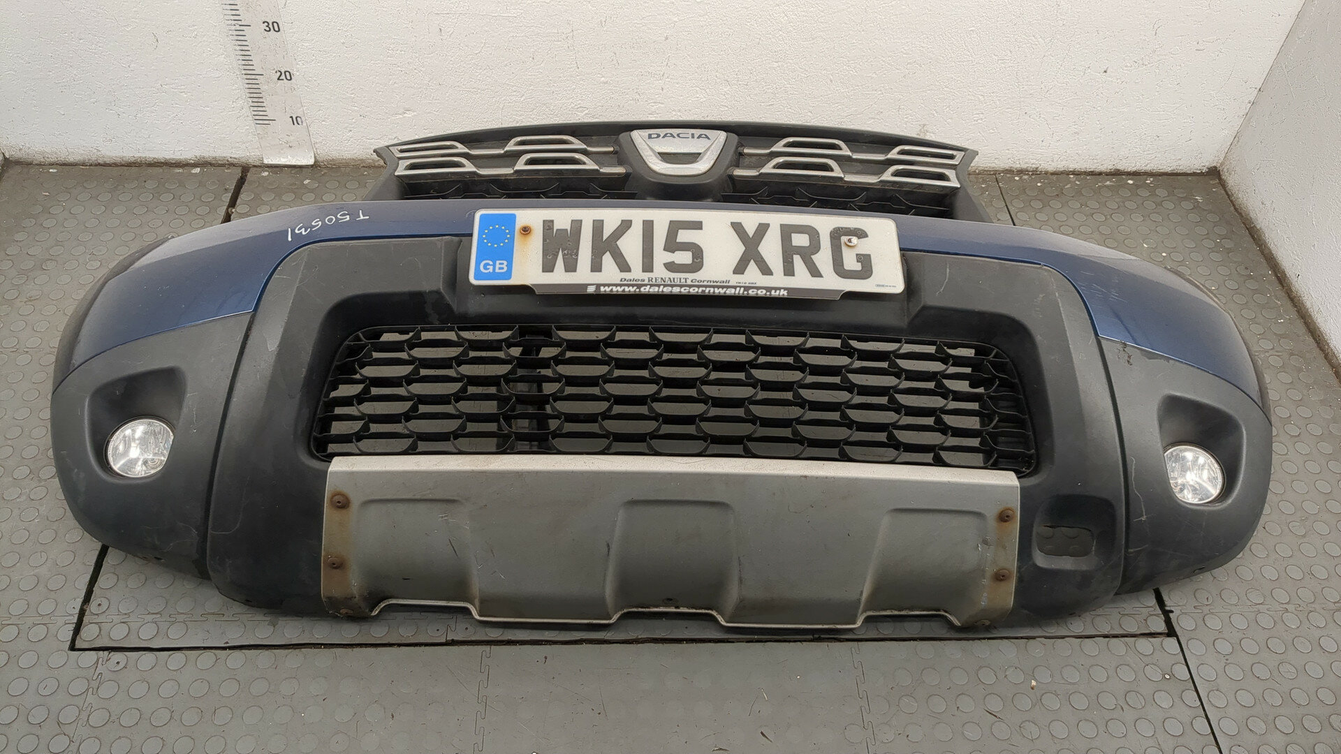 Бампер передний Dacia Duster Б/У