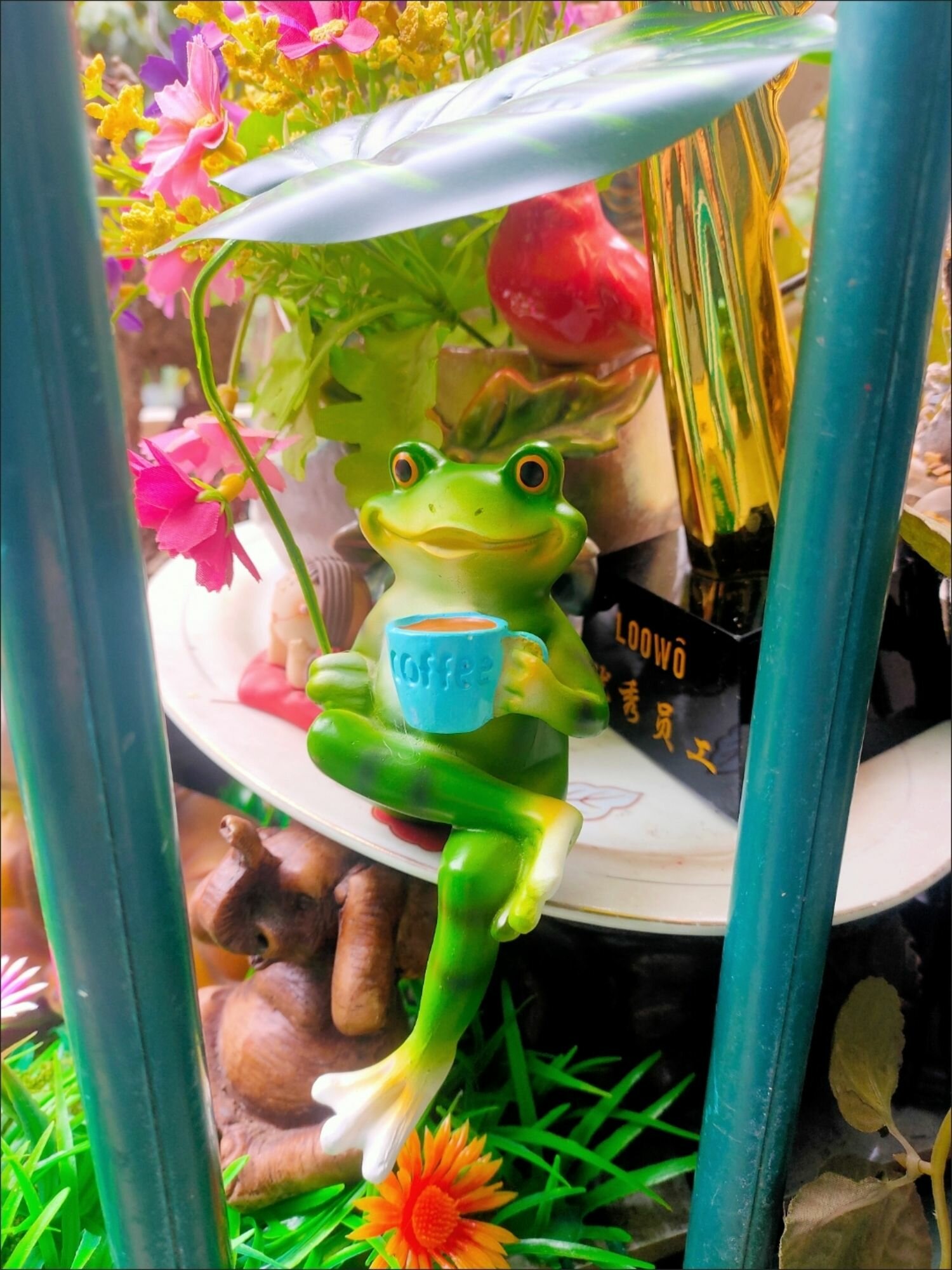 Фигурка садовая, лягушка