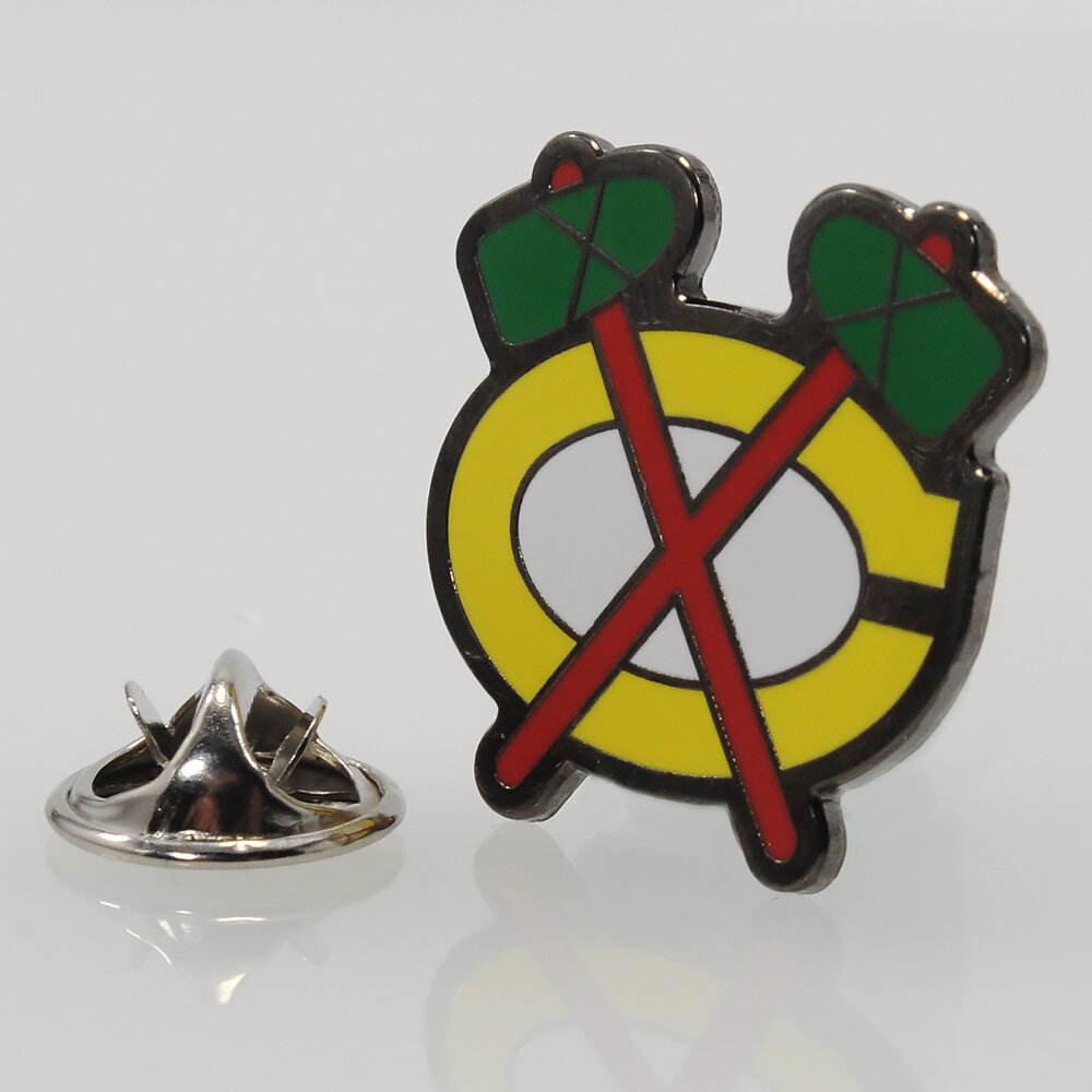 Хоккейный значок Чикаго Блэк Хокс "Томагавки"