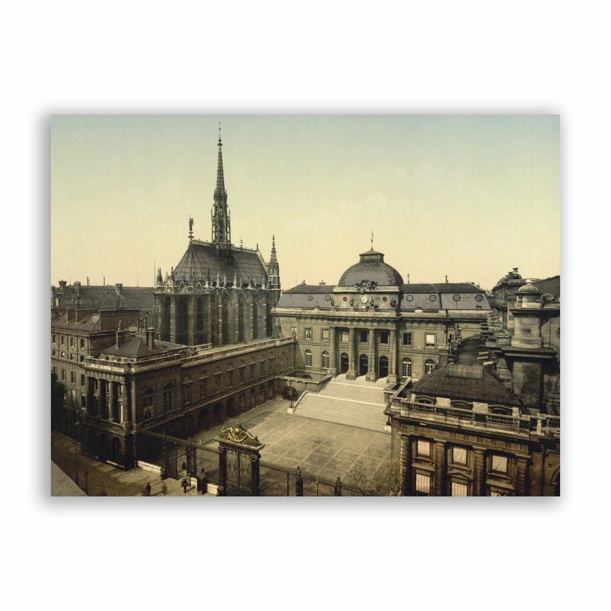 Постер, плакат на бумаге / Palais de Justice and Holy Chapel, Paris, France / Размер 80 x 106 см