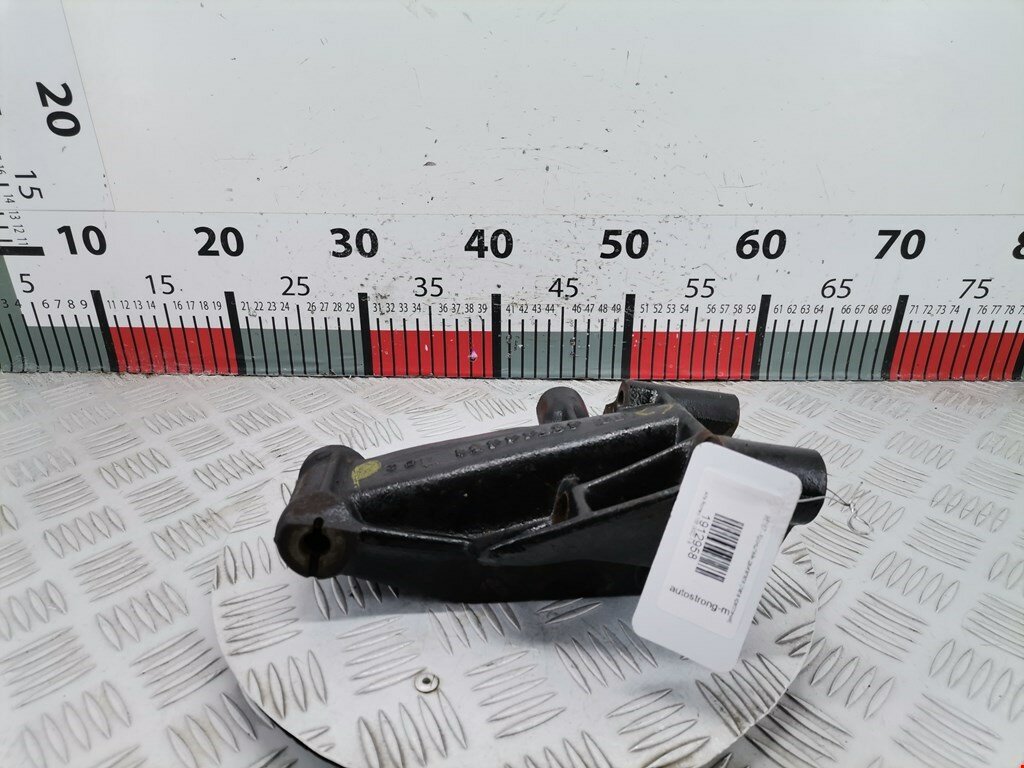 Кронштейн (крепление лапа) двигателя Alfa Romeo 156 (932) 46744451 арт. 1912958