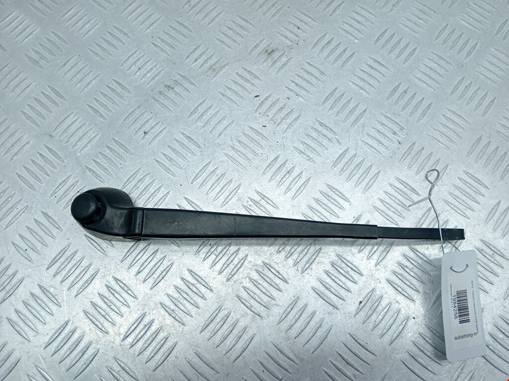 Поводок стеклоочистителя заднего Volkswagen Bora(Jetta) 1J9955707 арт. 1984256