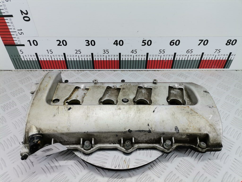 Крышка клапанная Audi A8 D3 077103475AA арт. 2052010