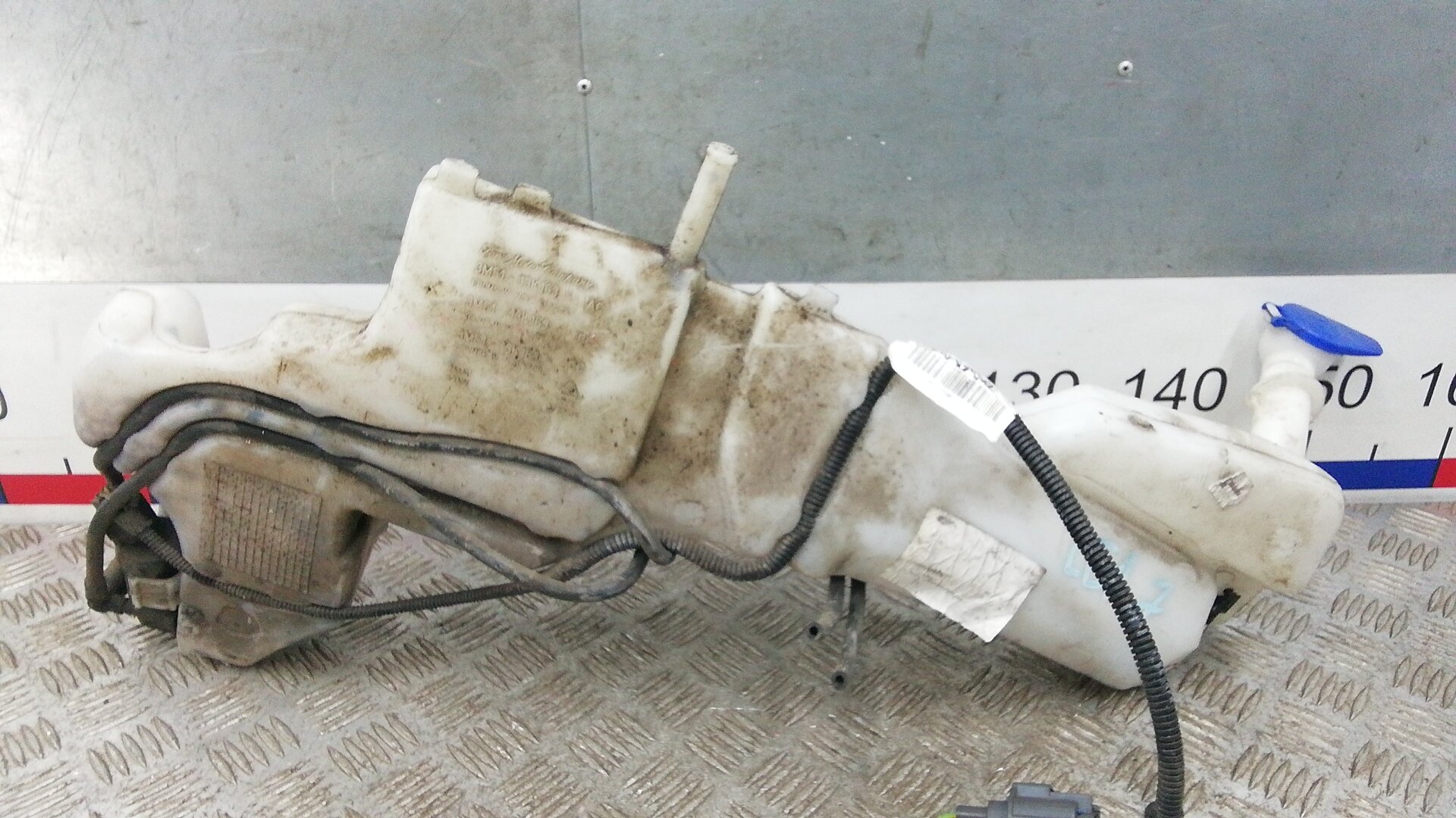 Бачок омывателя FORD KUGA 1