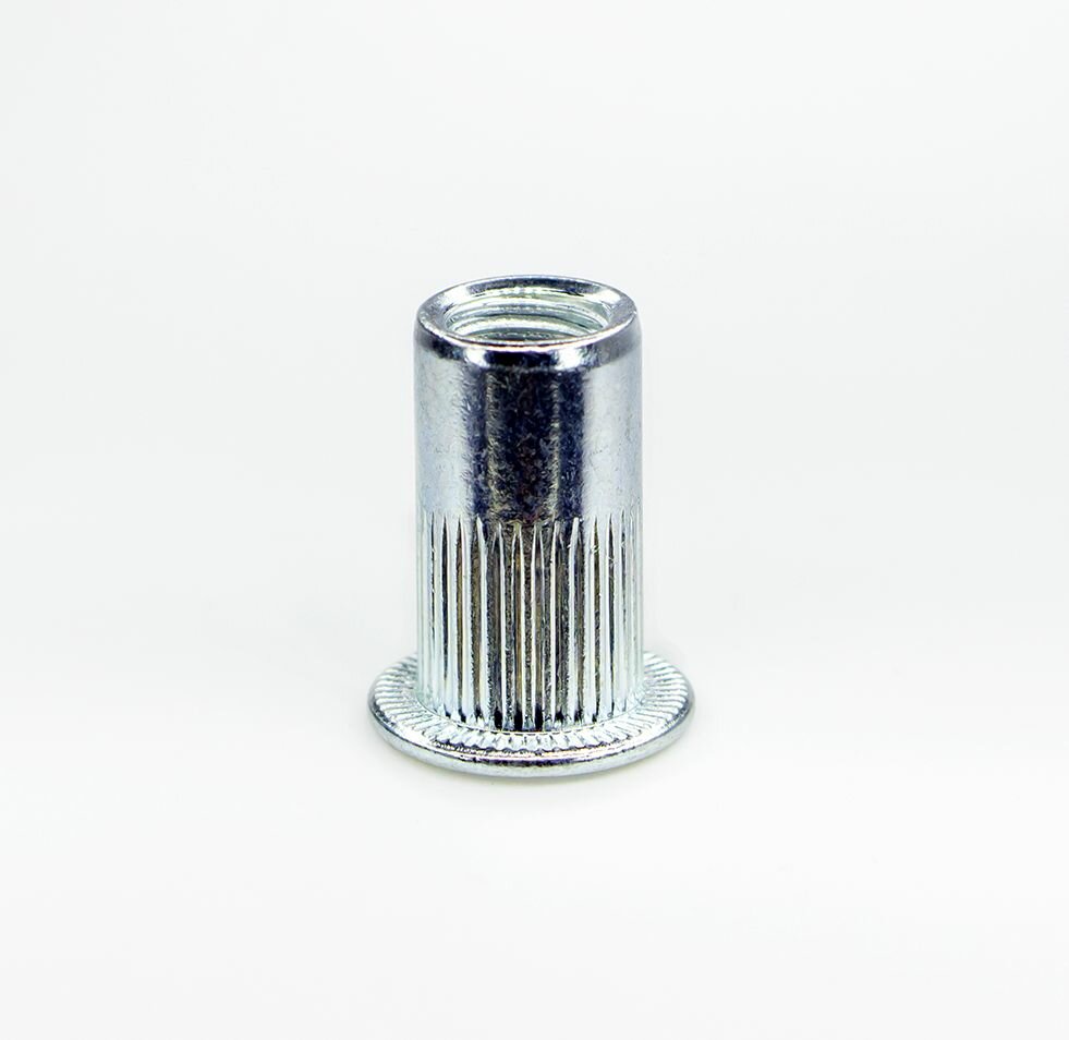 Заклепка гаечная М5 цилиндрическая с насечкой, стандартный бурт, 2-я длина, оцинкованная сталь 50шт