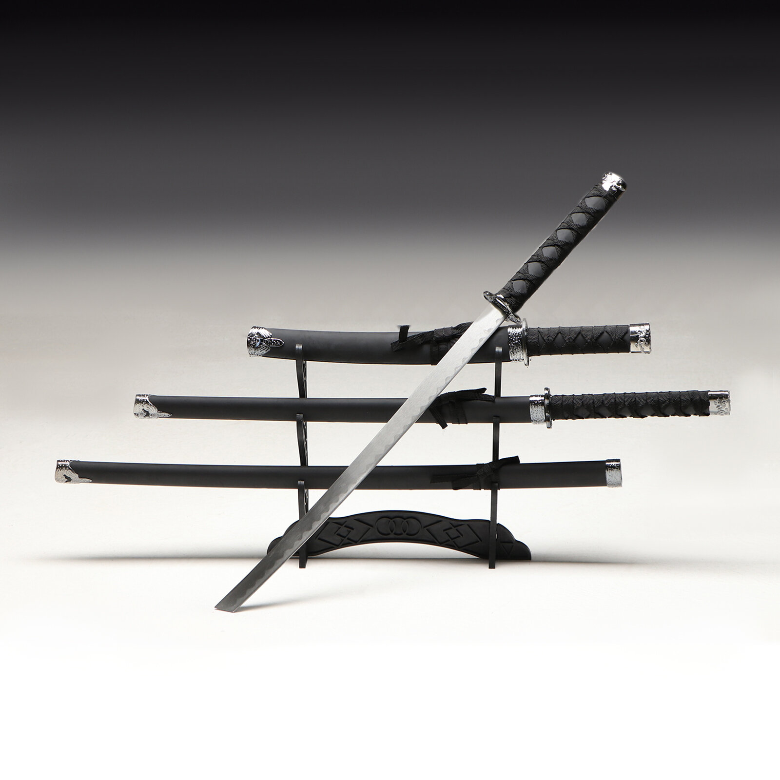 Макет оружия «Сувенирные катаны на подставке 3в1. Классик», подарочный набор, ножны кожзам, чёрный, 47 см; 70 см; 89 см