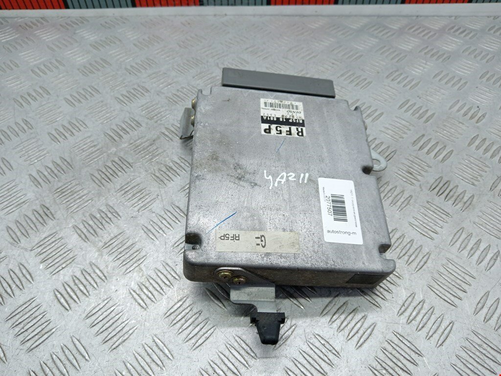 Блок управления двигателем Mazda 6 GG RF5C18701A арт. 2077507