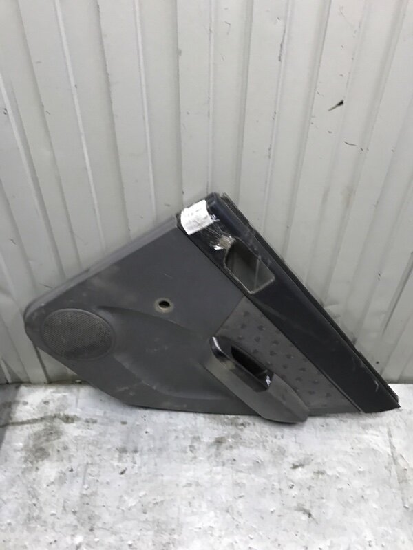 Обшивка двери Hyundai Getz TB G4HD 2002 задн. прав. (б/у) 833021C030