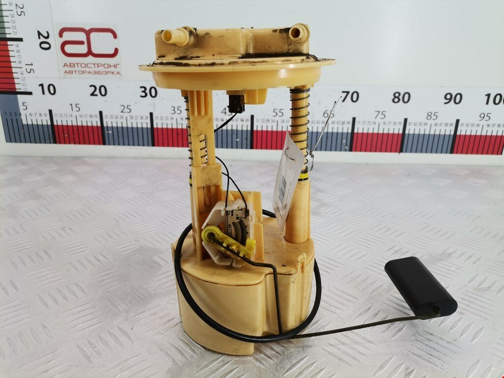 Датчик уровня топлива Renault Modus 8200588625 арт. 1731086