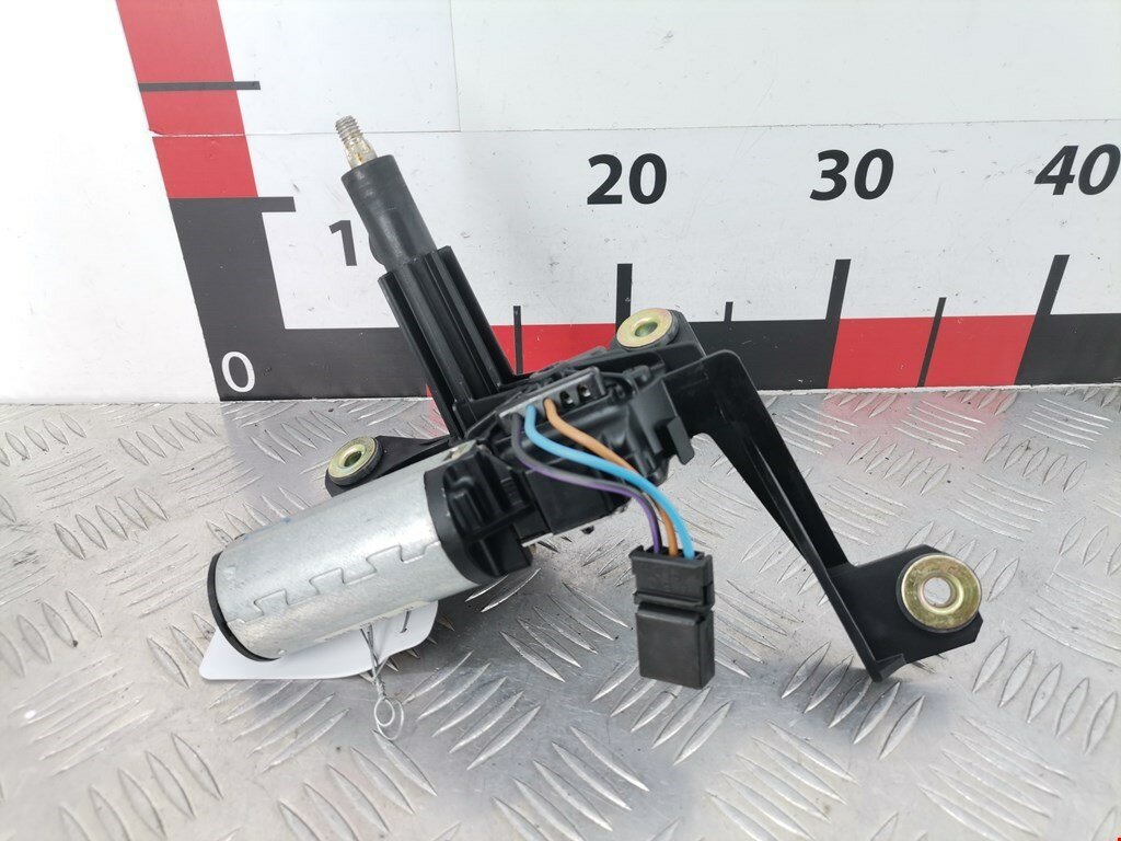 Моторчик стеклоочистителя задний Opel Astra G 90559440 арт. 1750439