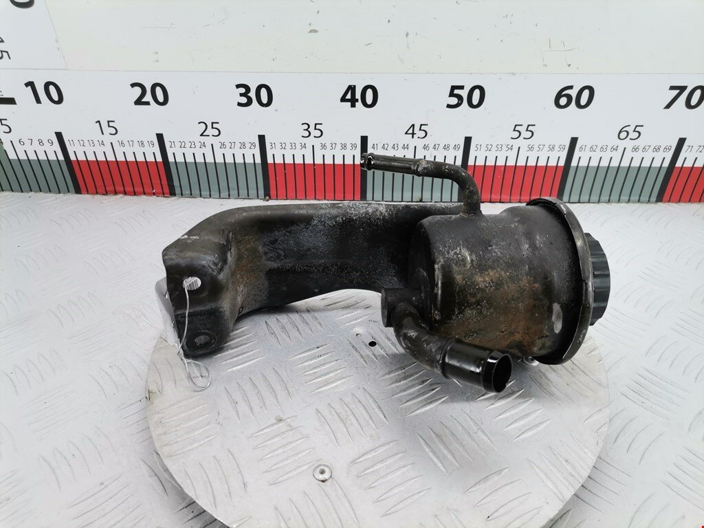 Бачок гидроусилителя Chrysler PT Cruiser 05272351AE арт. 1647224