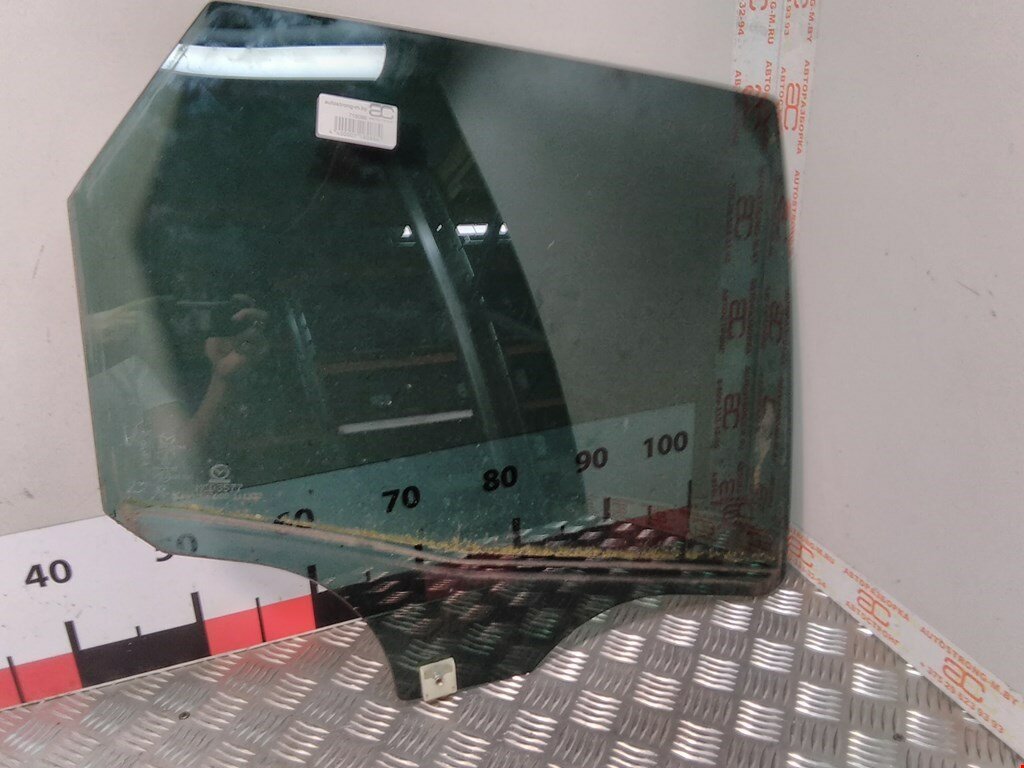 Стекло двери задней правой Mazda CX-7 (ER) EG2272510B9D арт. 718088