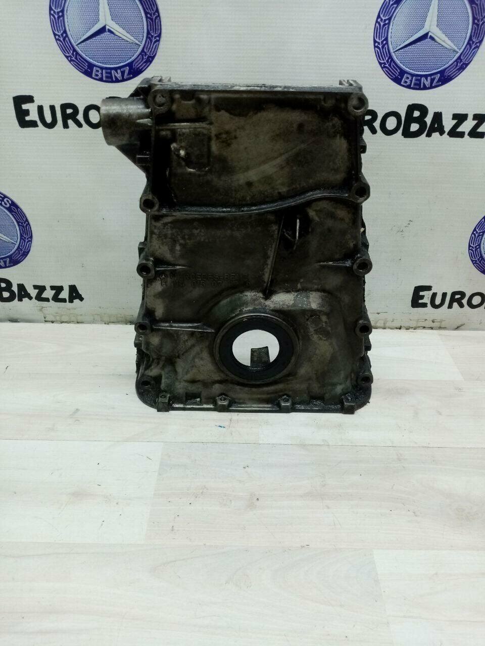 Крышка двигателя передняя Mercedes М104 A1040150702