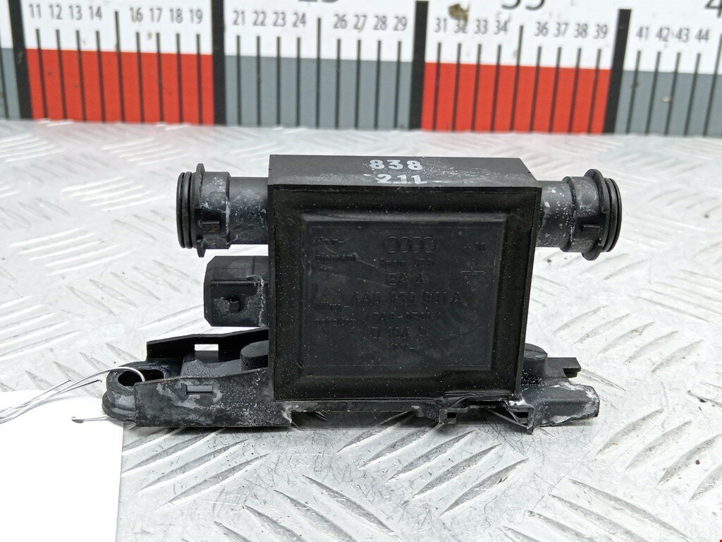 Блок управления центральным замком Audi A4 B5 4A0959981A арт. 2072381